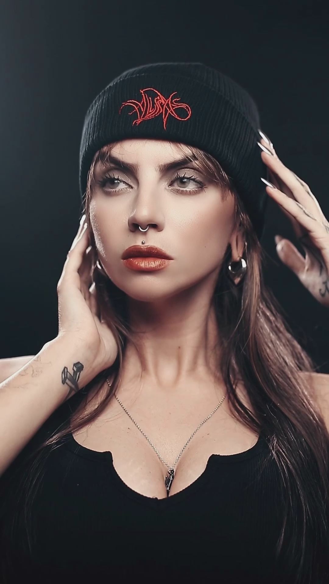 Alissa Embroidered Beanie – QueenBeast